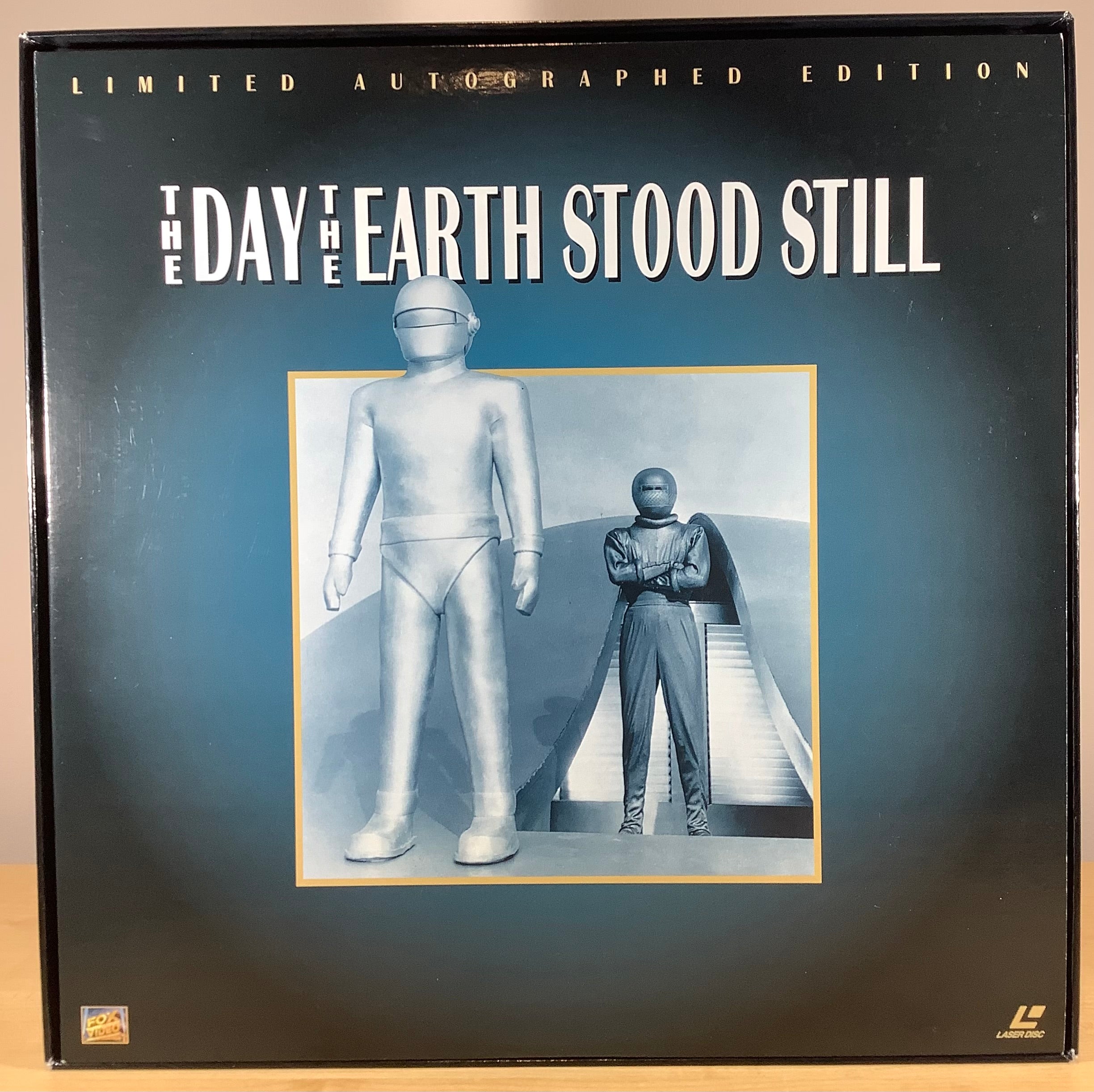 The Day The Earth Stood Still 1951 Wallpaper